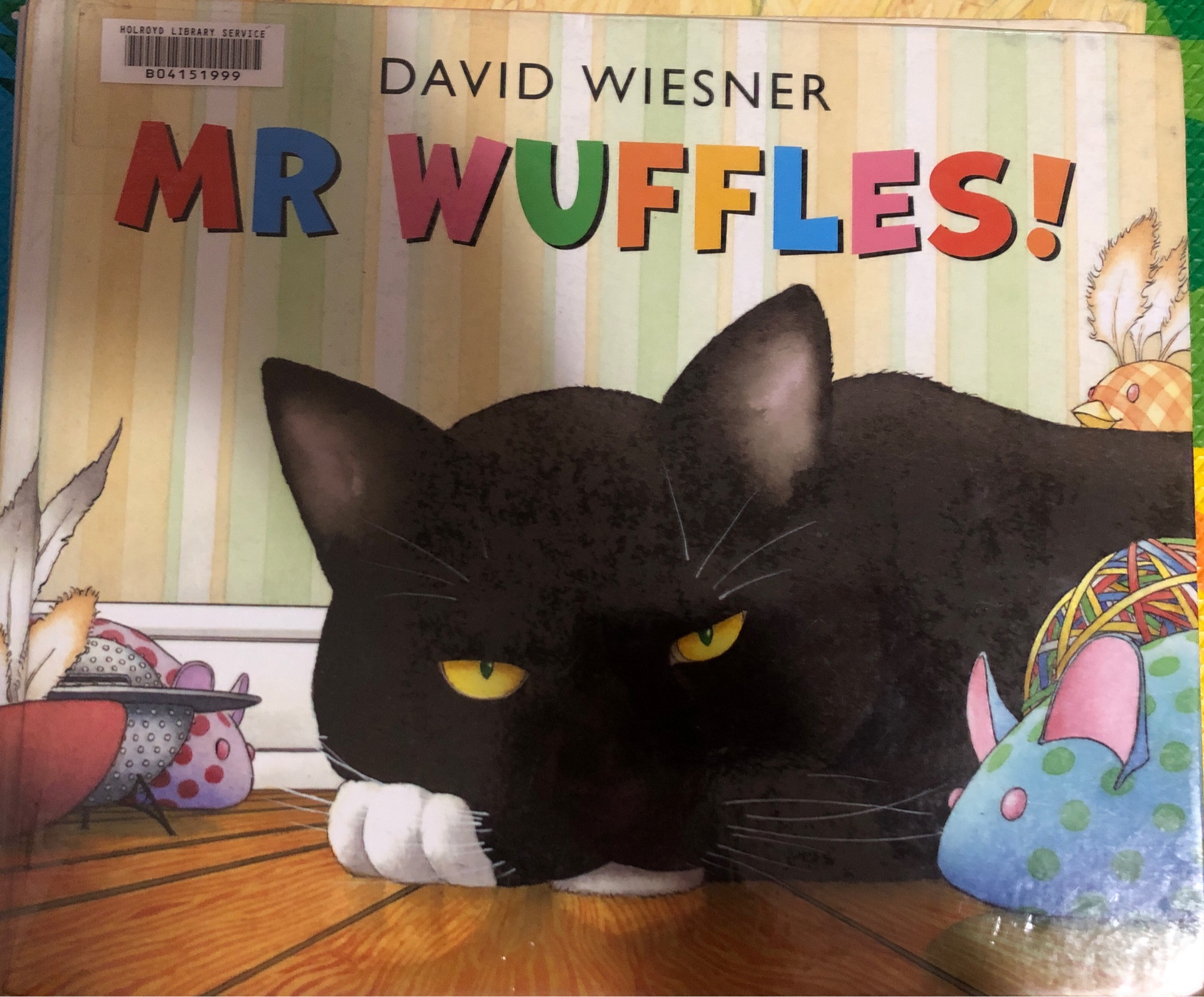 MR WUFFLES - 小花生