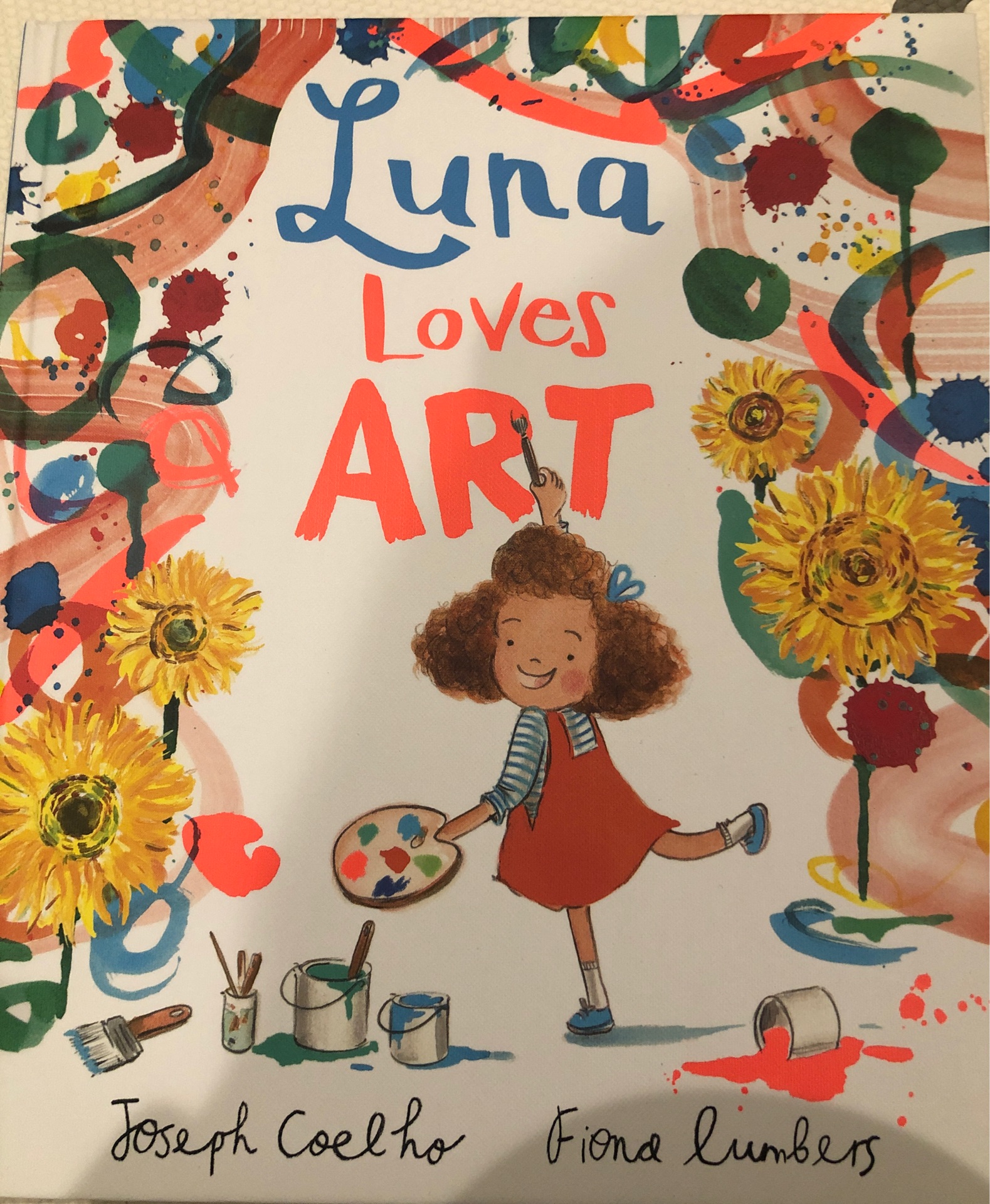 Luna Loves Art Luna Loves Art